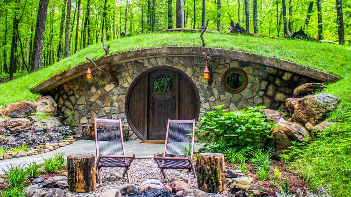 This Quaint Hobbit House in New York Brings Tolkien Magic to Life