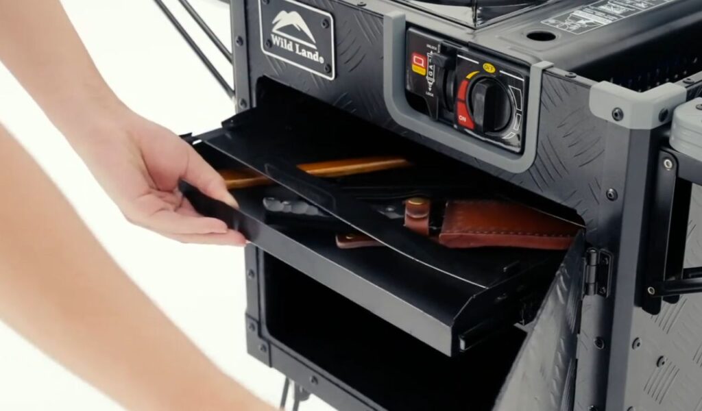 Kitchen Cruiser is Portable Box Transformed Into Versatile Kitchen