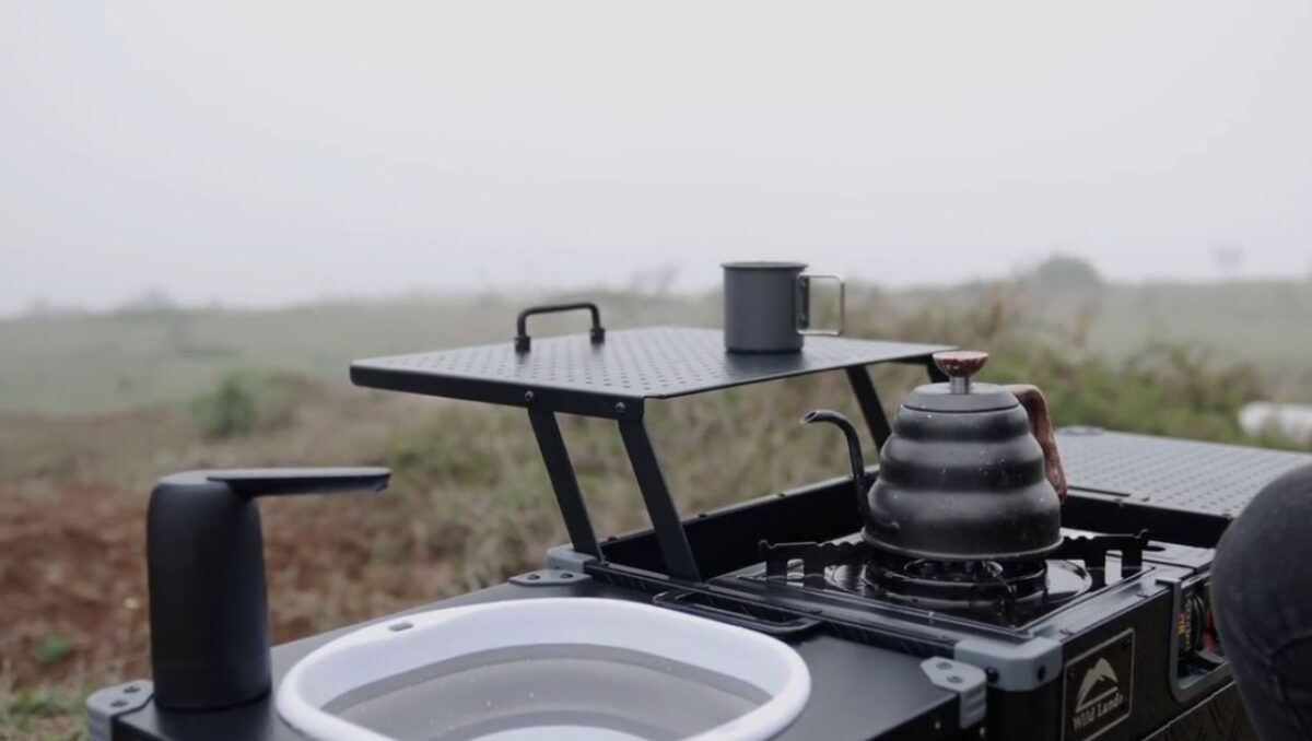 Kitchen Cruiser is Portable Box Transformed Into Versatile Kitchen