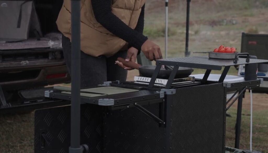 Kitchen Cruiser is Portable Box Transformed Into Versatile Kitchen