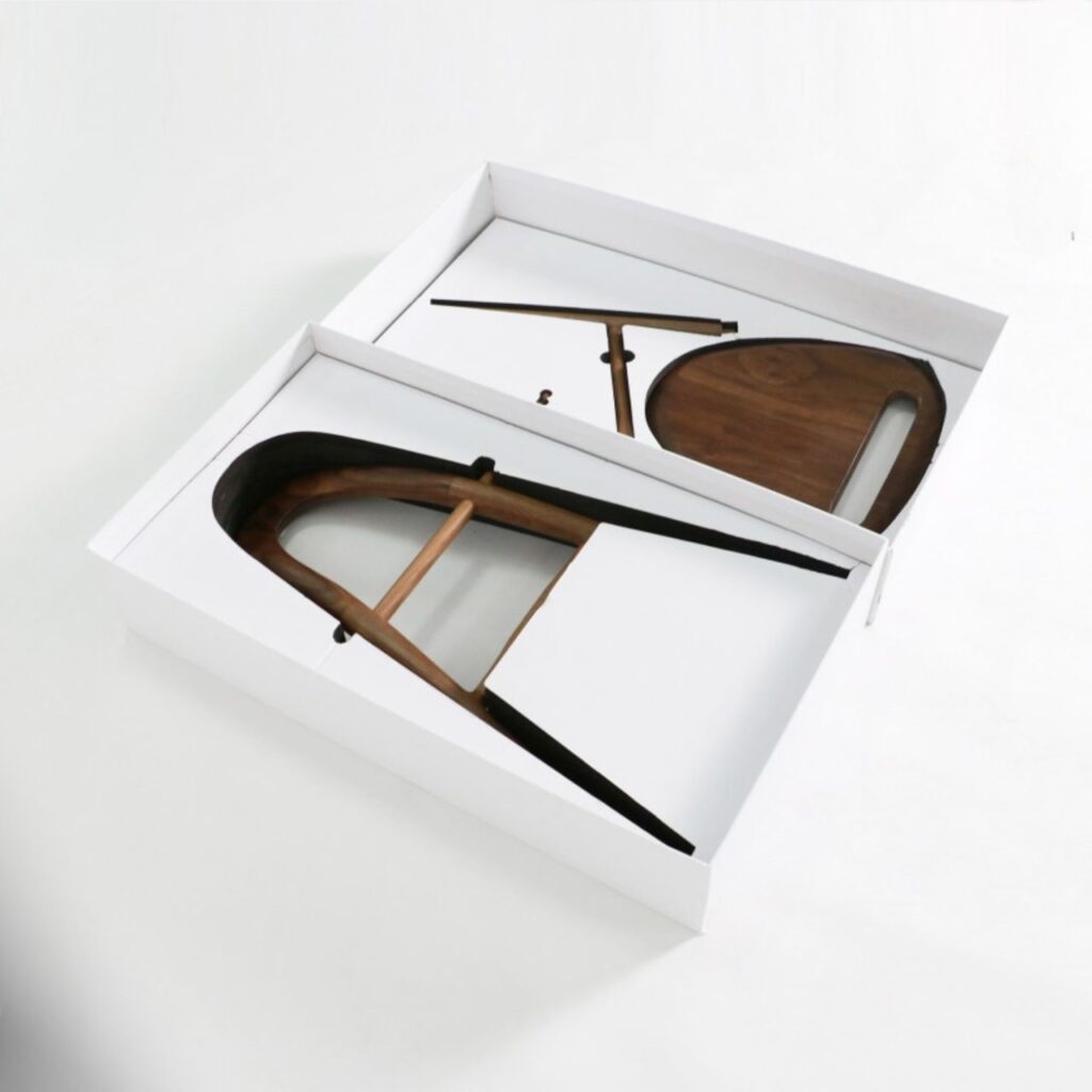 Wooden Flat Pack Moon Chair Will Win Minimalists