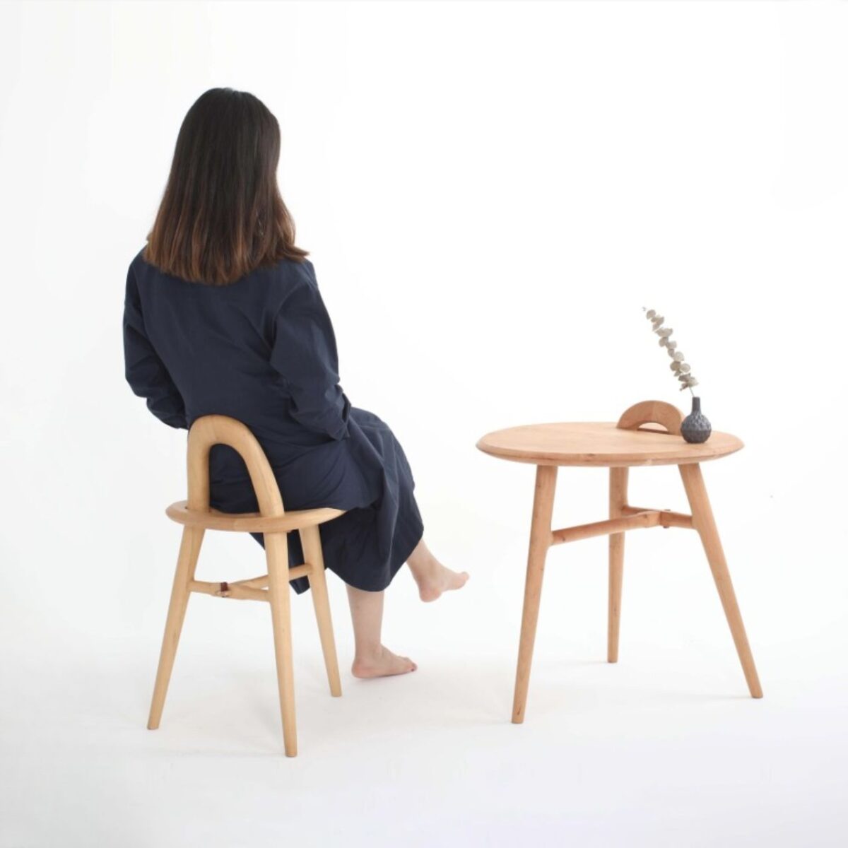 Wooden Flat Pack Moon Chair Will Win Minimalists