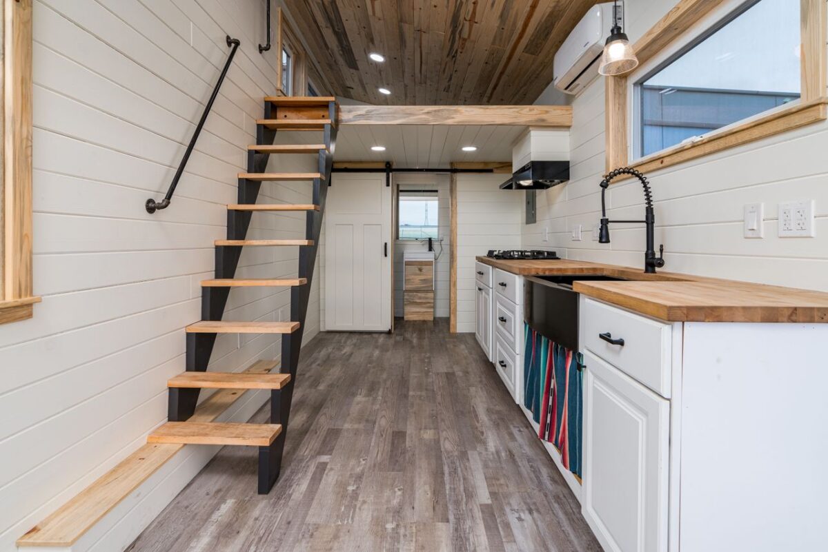 Rogue Tiny House has Versatile Applications in Petite Configuration