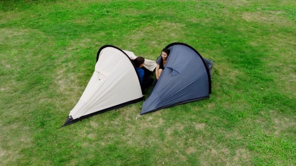 Lightweight Wind Anchor Tent can Survive Hurricane, Sets up in a Minute