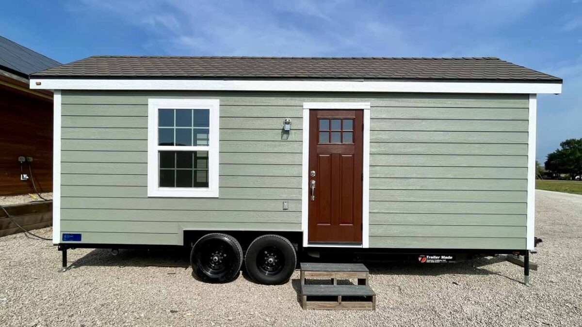 La Casita Tiny House Features Open-Floor Bedroom, Storage Loft