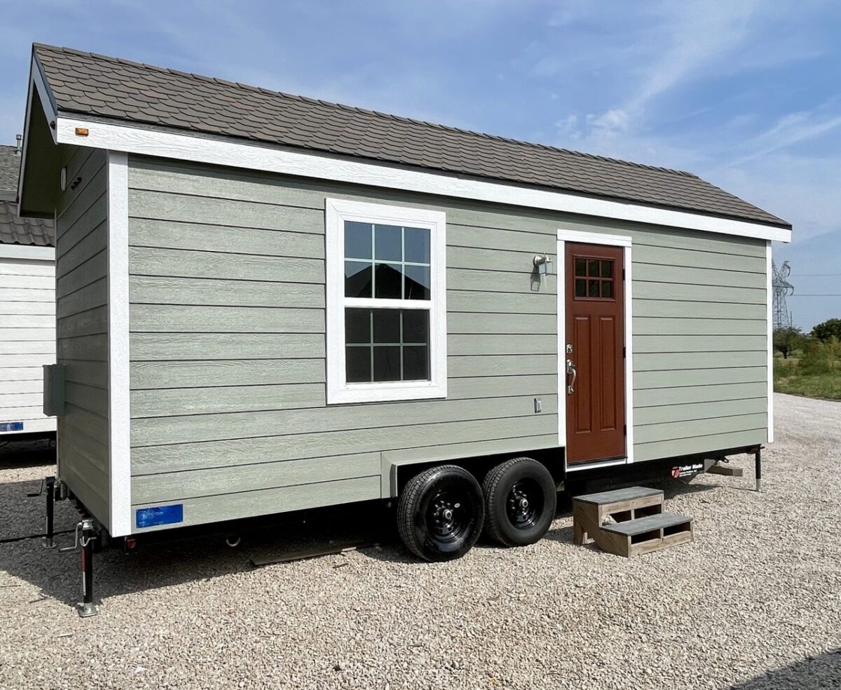 La Casita Tiny House Features Open-Floor Bedroom, Storage Loft