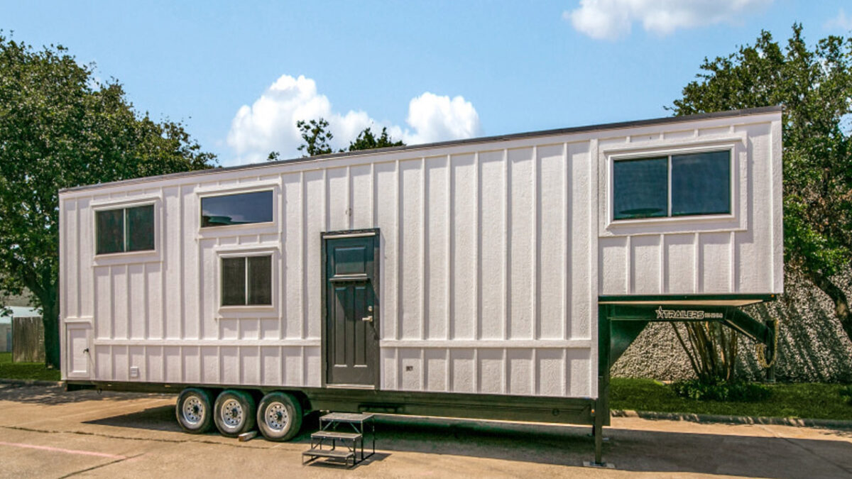Allgood Tiny House has Gooseneck Profile, Standing-Height Loft