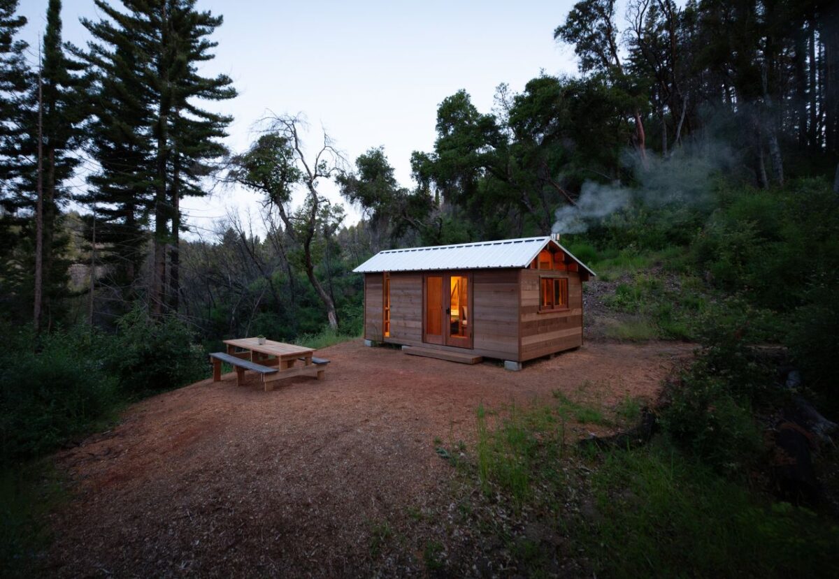 Couple Rebuilds Cabin Destroyed in California Wildfires for $17K