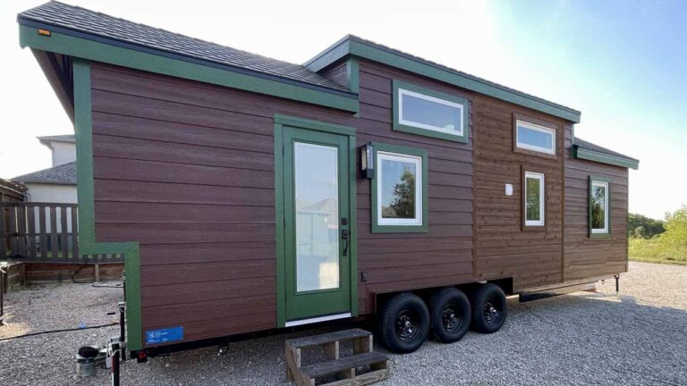 High Hope Tiny House has Stunning Blend of Rustic and Modern