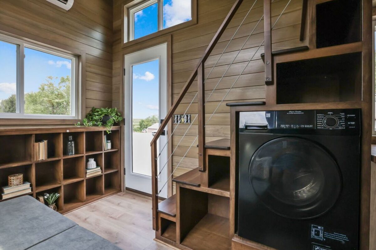 Mocha Tiny House Sleeps Four in Its 20ft Cabinesque Aesthetic