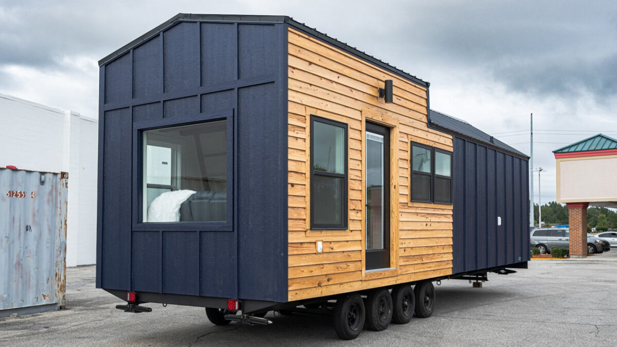 $85K Mondo Tiny House Packs Coveted Luxuries in 32ft Structure