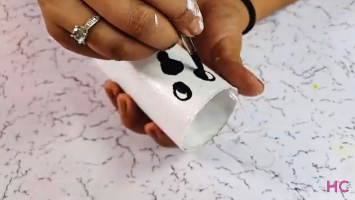 How to Turn Toilet Paper Roll Into Halloween Ghost