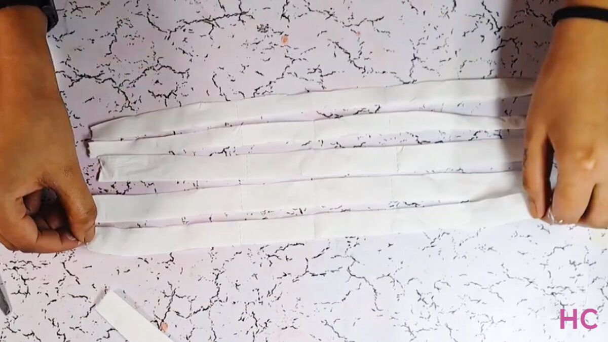 How to Turn Toilet Paper Roll Into Halloween Ghost