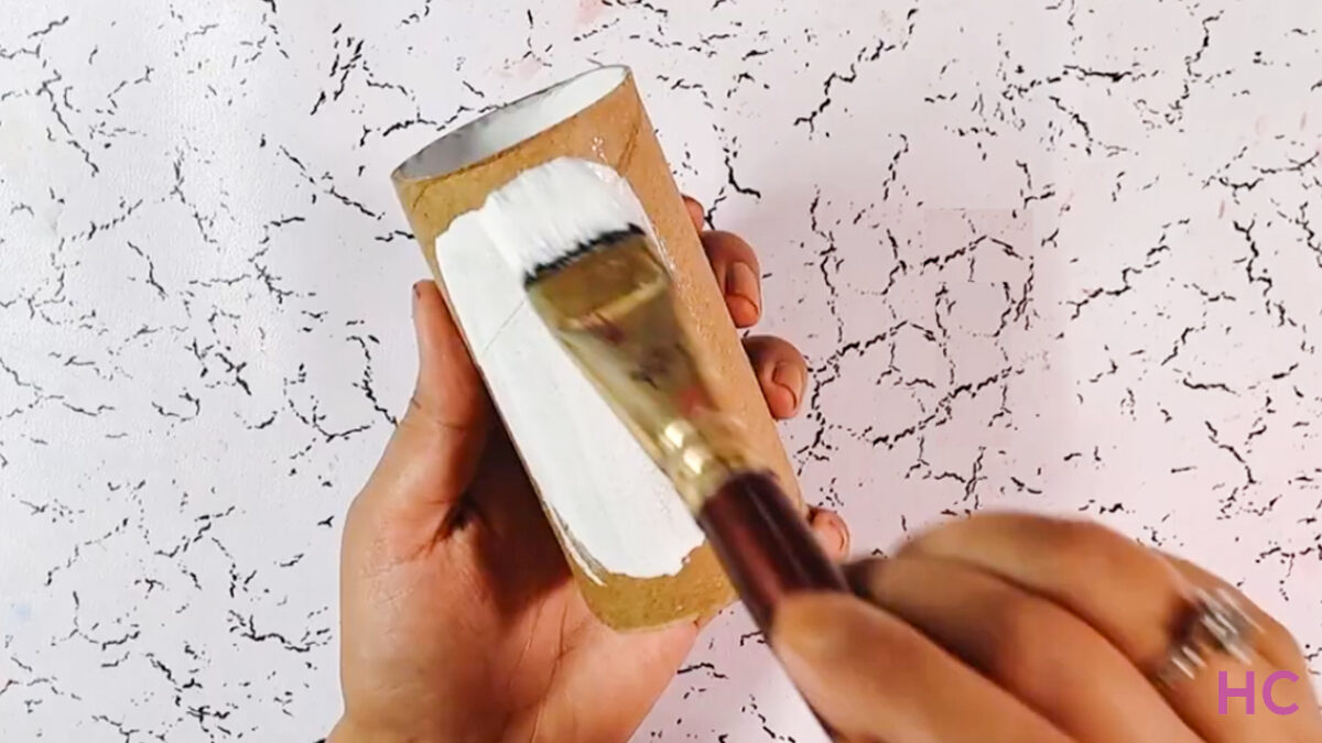 How to Turn Toilet Paper Roll Into Halloween Ghost