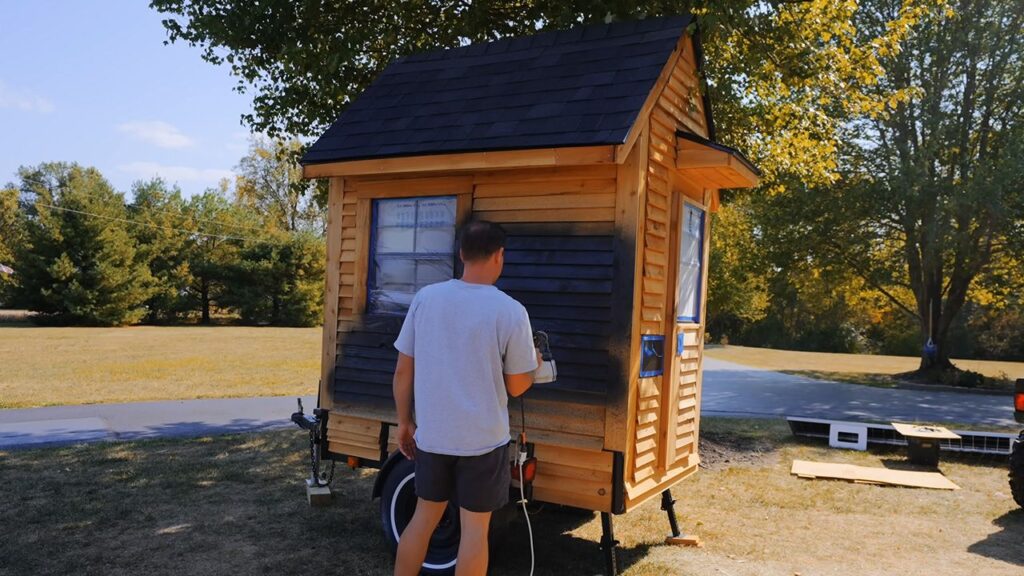 World's Smallest Tiny House on Wheels Measures 19 sq ft