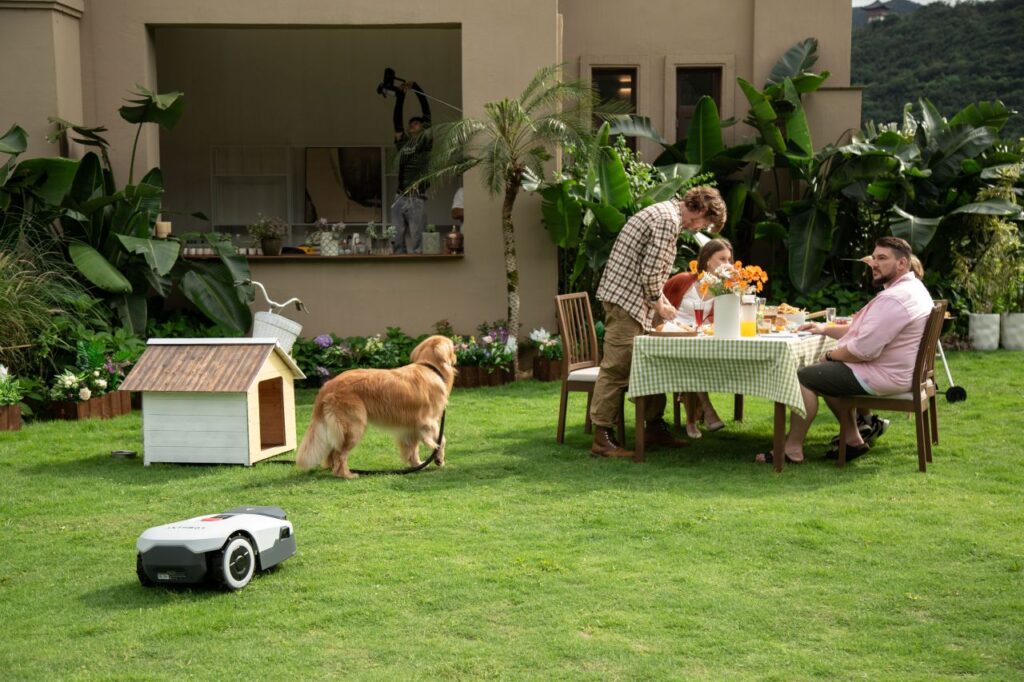 ANTHBOT Genie Lawn Mower Maps Periphery, Avoids Obstacles