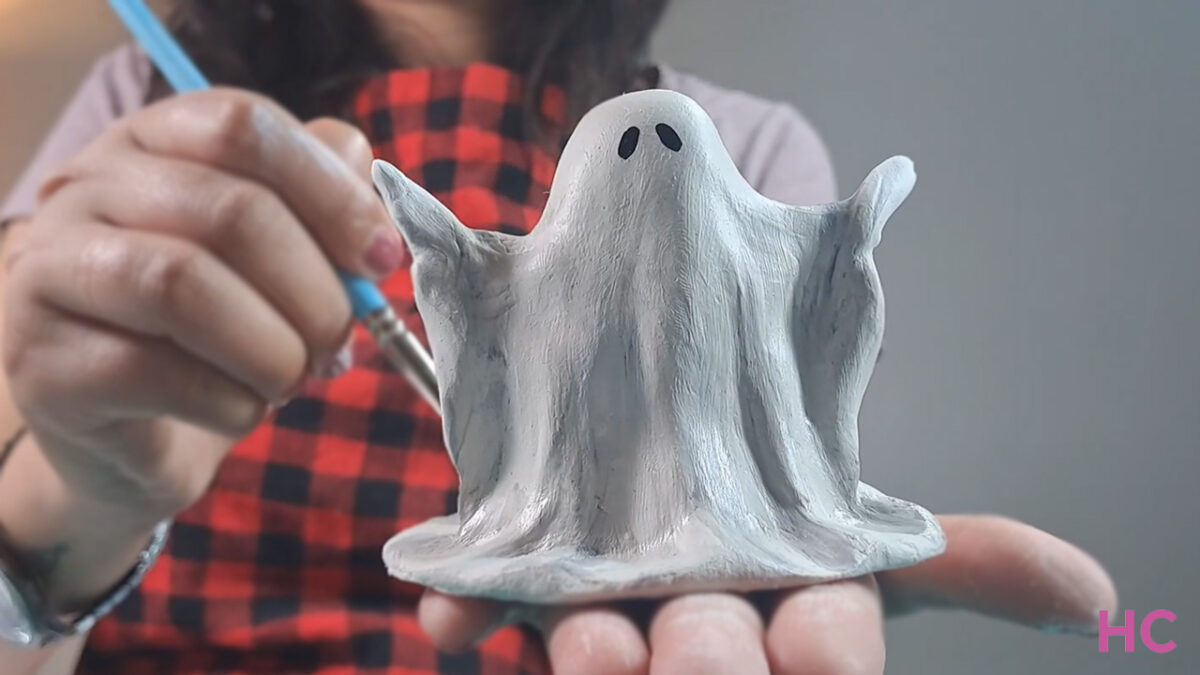 DIY Clay Ghost Ring Holder for Halloween, With Video Tutorial