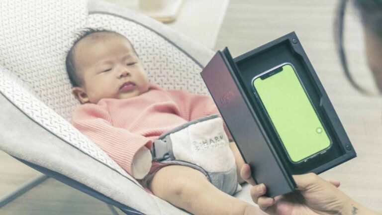 LG DukeBox is Sculptural Vacuum Tube OLED Speaker for 2024