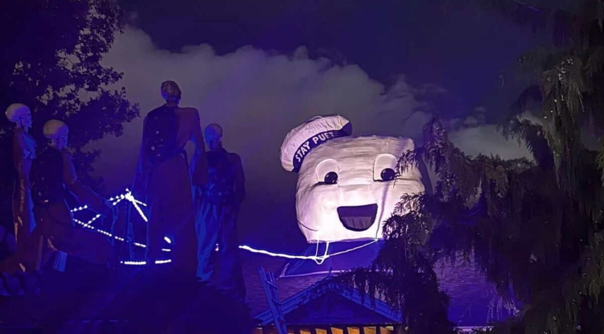 Ammon Smith Builds Gigantic Ghostbusters Halloween Display