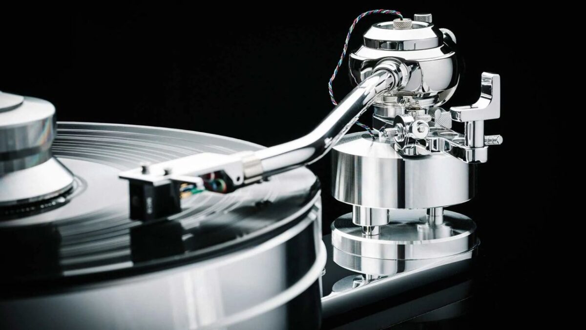 Signature 12.2 Turntable for Serious Audiophiles