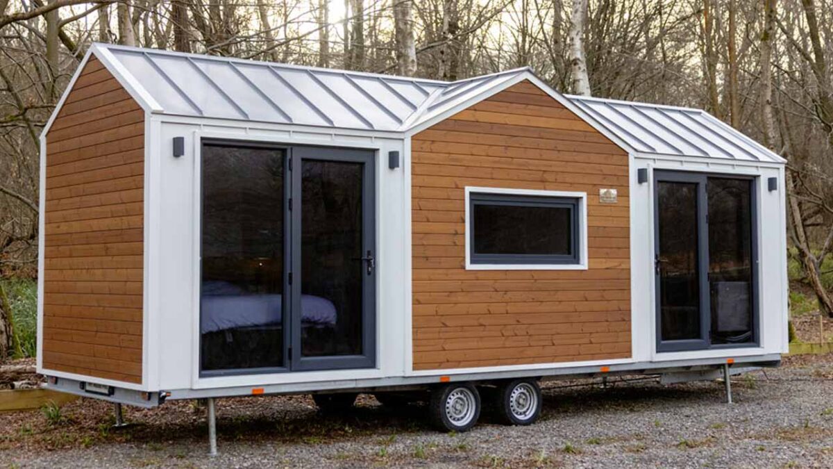 Venice Tiny House Cocoons Two in its Comforting Interior