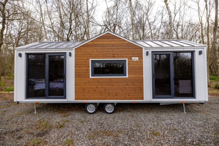 Venice Tiny House Cocoons Two in its Comforting Interior