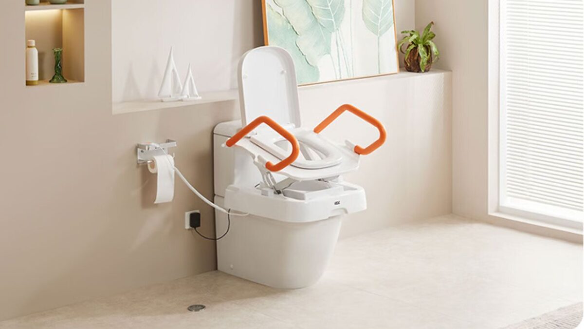 AX12 Electric Toilet Lets Elderly Rise from the Seat Effortlessly
