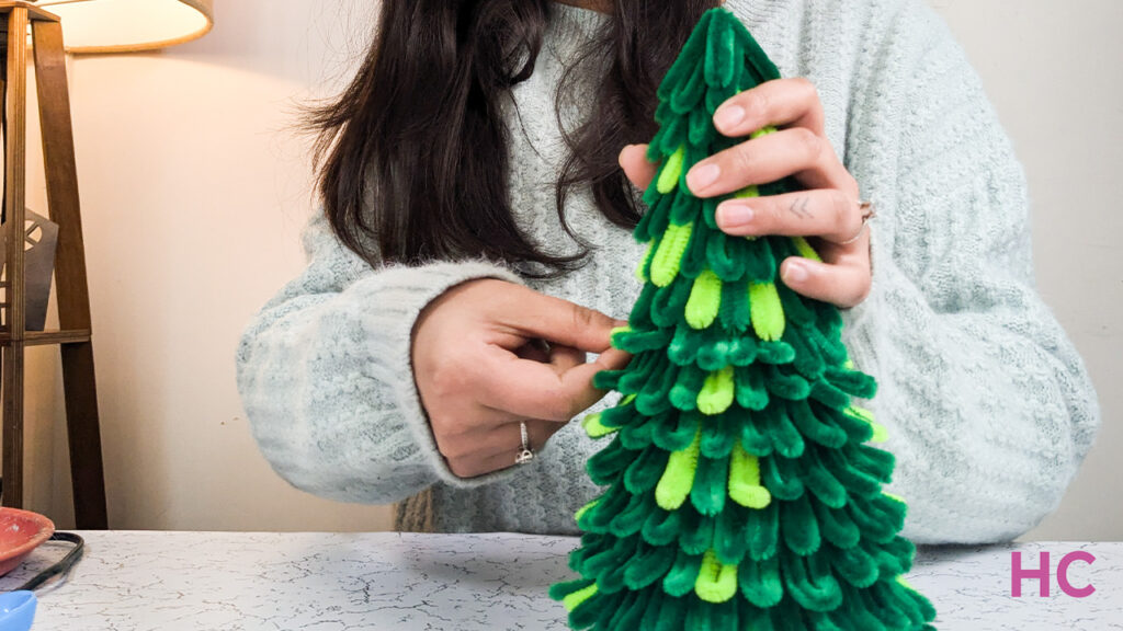 How to Make Christmas Tree From Pipe Cleaners: Video Tutorial