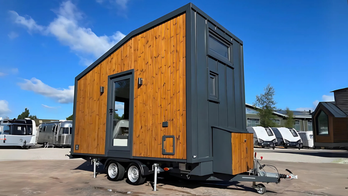 Mooble Mo.5 450 Tiny House is Epitome of Modern Downsizing