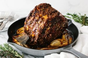 10 Best Christmas Main Course Dinner Recipes to Make This Year