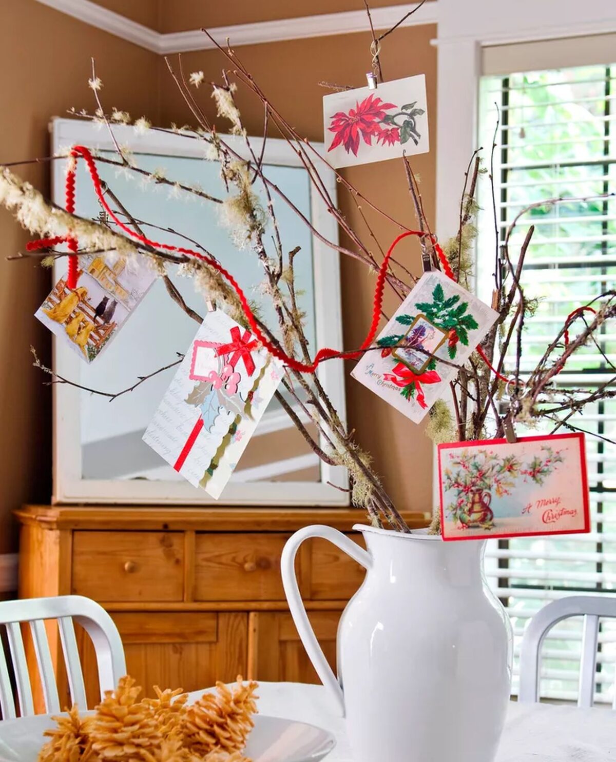 Christmas Card Display Ideas to add Subtle Magic to Festive Décor