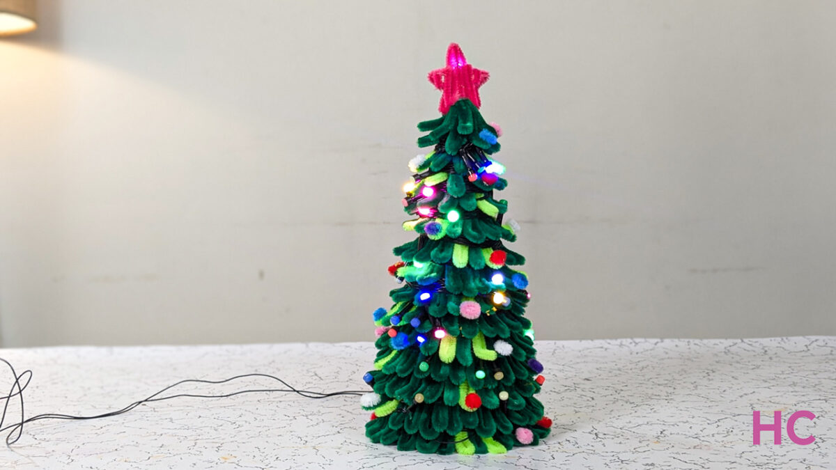 How to Make Christmas Tree From Pipe Cleaners: Video Tutorial