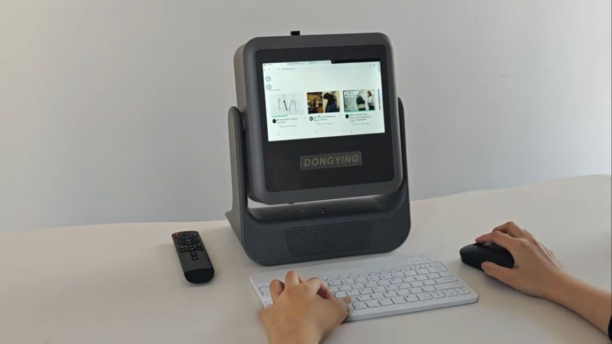 DONGYING A3 is an All-in-1 Projector with a Smart Touchscreen