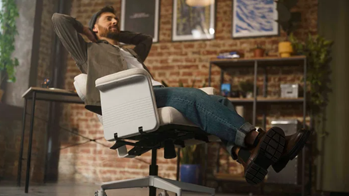 Multi-Position Freedom-X Chair is Ultimate Home Office Furniture