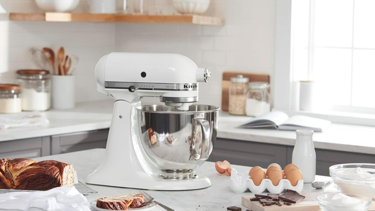 14 Best Stand Mixers Every Chef Needs in Their Home