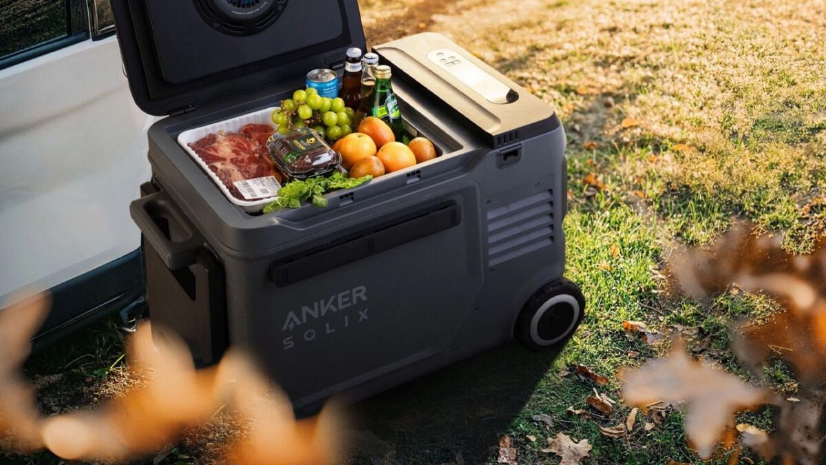 Anker Solix EverFrost 2 Electric Cooler Offers 100 Hours of Cooling