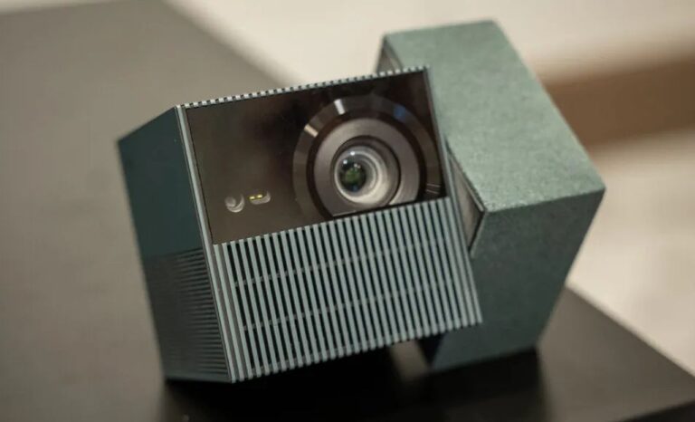 TCL’s Playcube Portable Projector is Inspired by the Rubik Cube