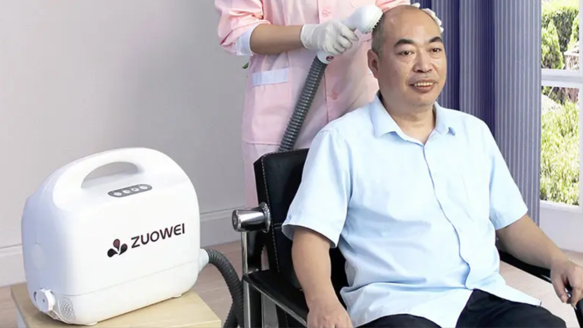 ZW186Pro Portable Shower Makes Caring for the Elderly Easy