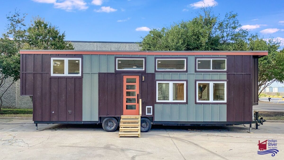 Jenny is Two-Bedroom Tiny House With Standing Landings in Lofts