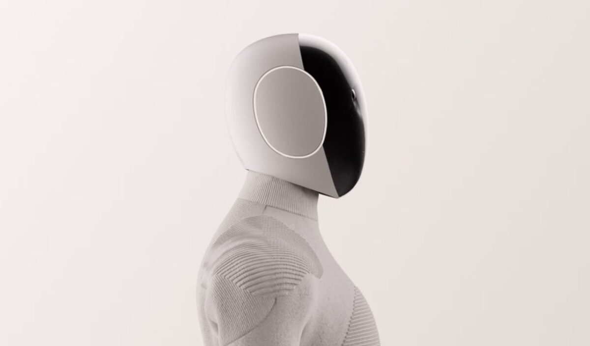 NEO Gamma Humanoid Does House Chores so You Don’t Have To