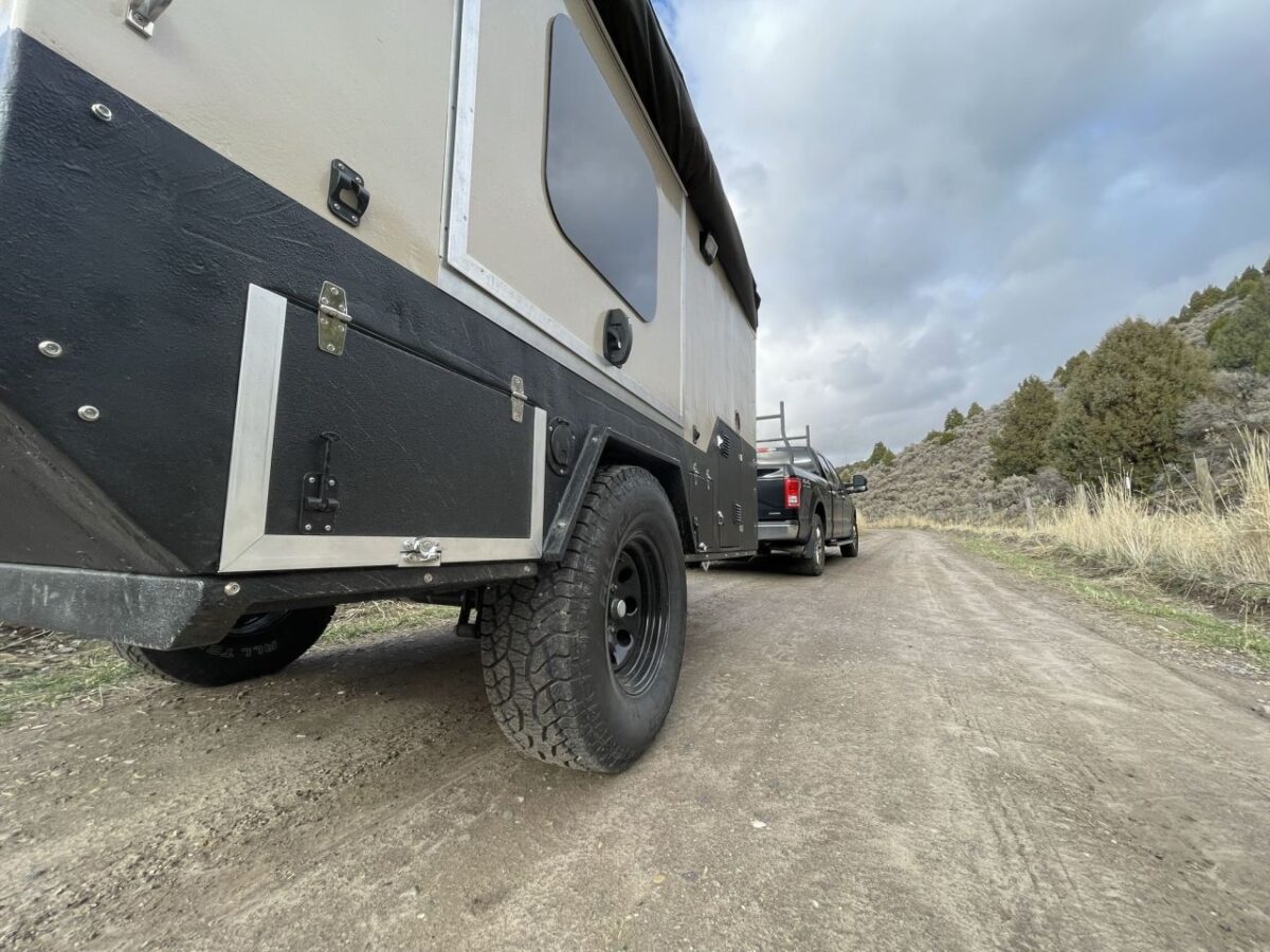Ursus King Den Camper Trailer With King-Size Bed and Bunk