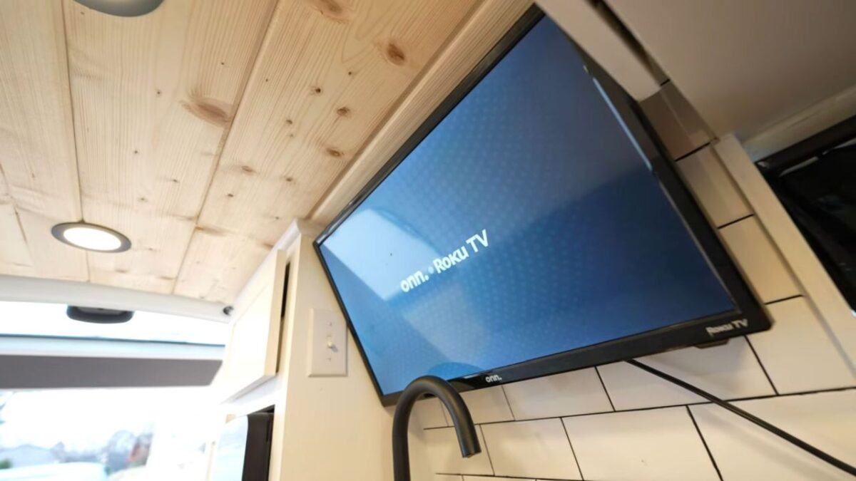 YouTuber Turns 1999 Subaru Van Into Smallest Off-Grid Camper