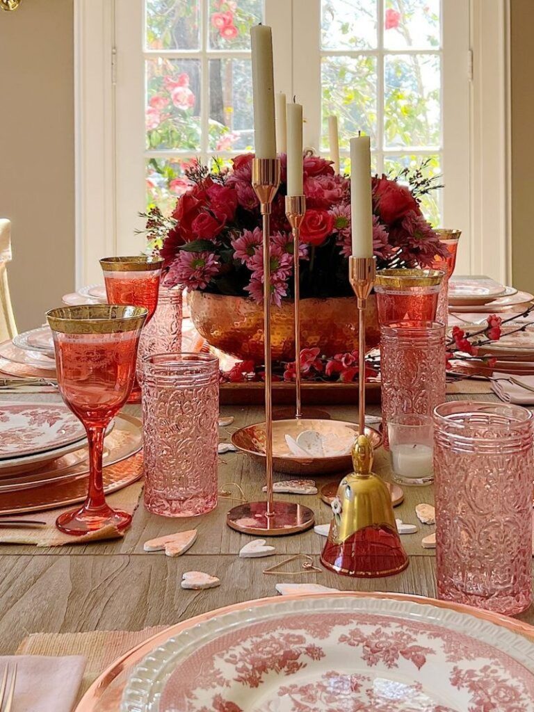 20 Pretty Valentine’s Day Table Decoration Ideas
