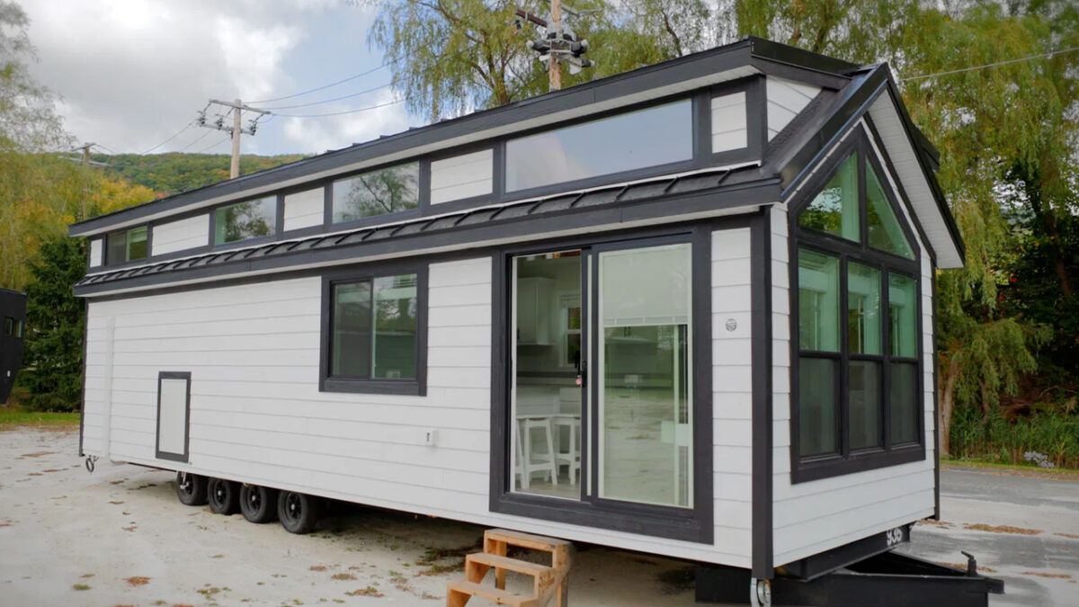 Farmhouse Chalet Tiny House Proves Power of Jack and Jill Loft