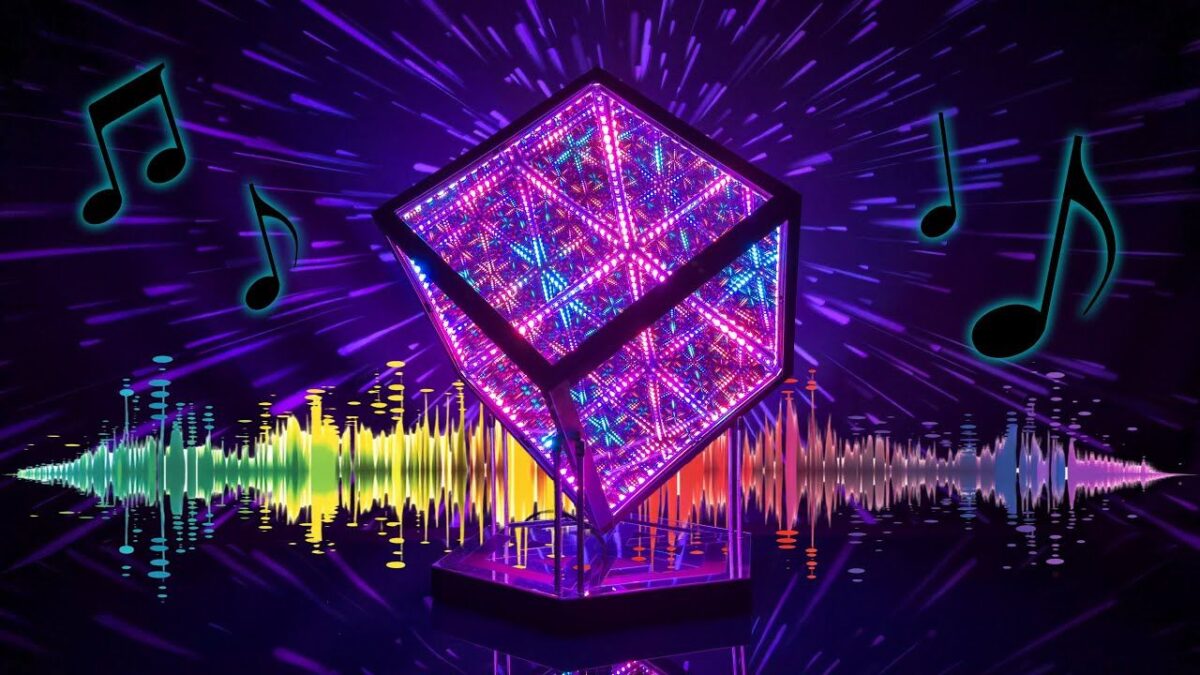 HyperCube-SE Sound Reactive LED Cube Makes Light Patterns
