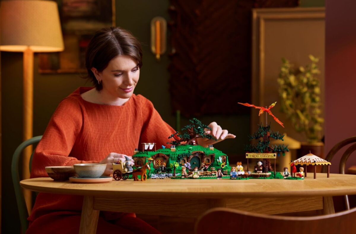 The Shire LEGO set Makes You Part of Bilbo's Eleventy-First Birthday
