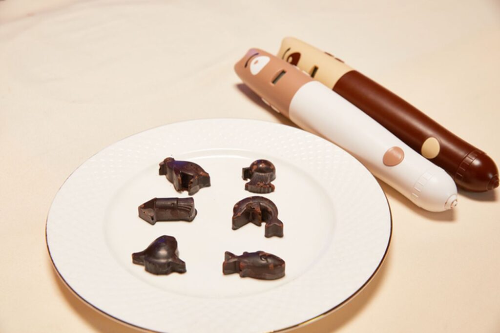 ChocoDream 3D Chocolate Printing Pen is Useful Baking Tool