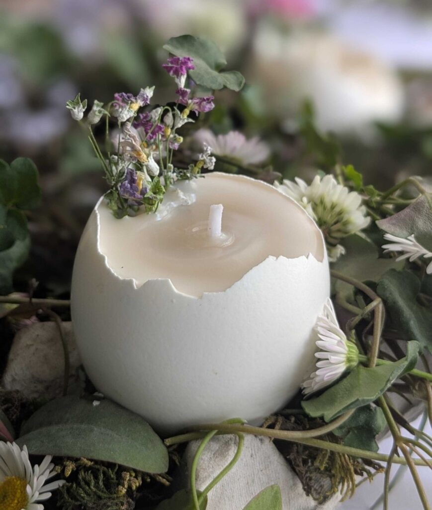How to Make Magical Easter Candle Display Using Eggshell