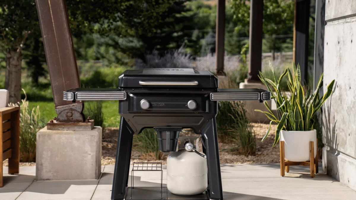 Traeger Latest Griddle Offers Two-Zone Temperature Control