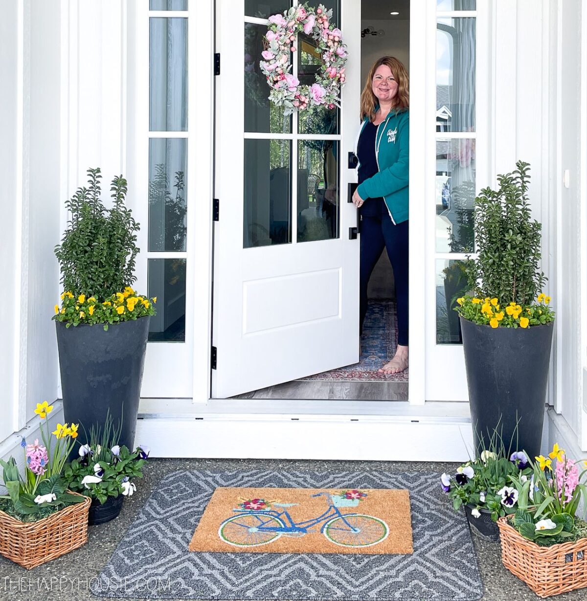 Fresh Spring Front Porch Décor Ideas to Try This Warm Season